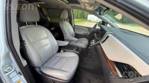 Toyota Sienna 2015 in Riga, with an engine capacity of 3.50 L and mileage of 323 thousand km for 13200 €, photo 4 on AUTOMOTO.COM.LV