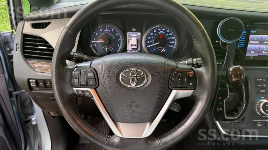 Toyota Sienna 2015 in Riga, with an engine capacity of 3.50 L and mileage of 323 thousand km for 13200 €, photo 6 on AUTOMOTO.COM.LV