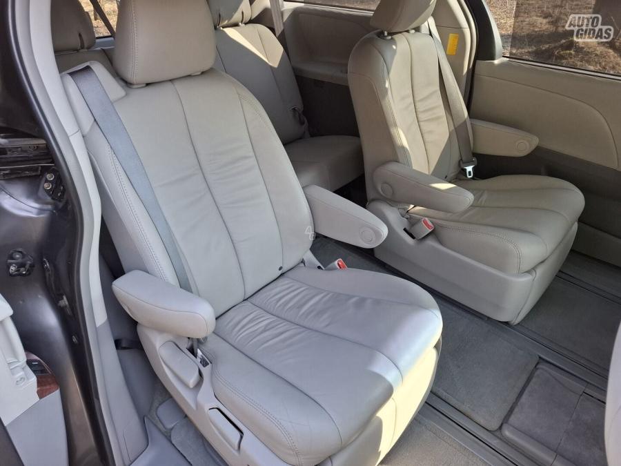 Toyota Sienna 2016 in Vilnius, with an engine capacity of 3.50 L and mileage of 162 thousand km for 13200 €, photo 13 on AUTOMOTO.COM.LV