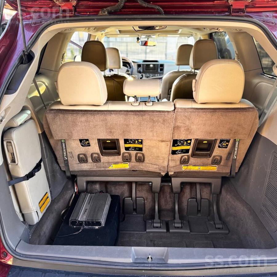 Red Toyota Sienna 2013 in Riga, with an engine capacity of 3.50 L and mileage of 288 thousand km for 11900 €, photo 14 on AUTOMOTO.COM.LV