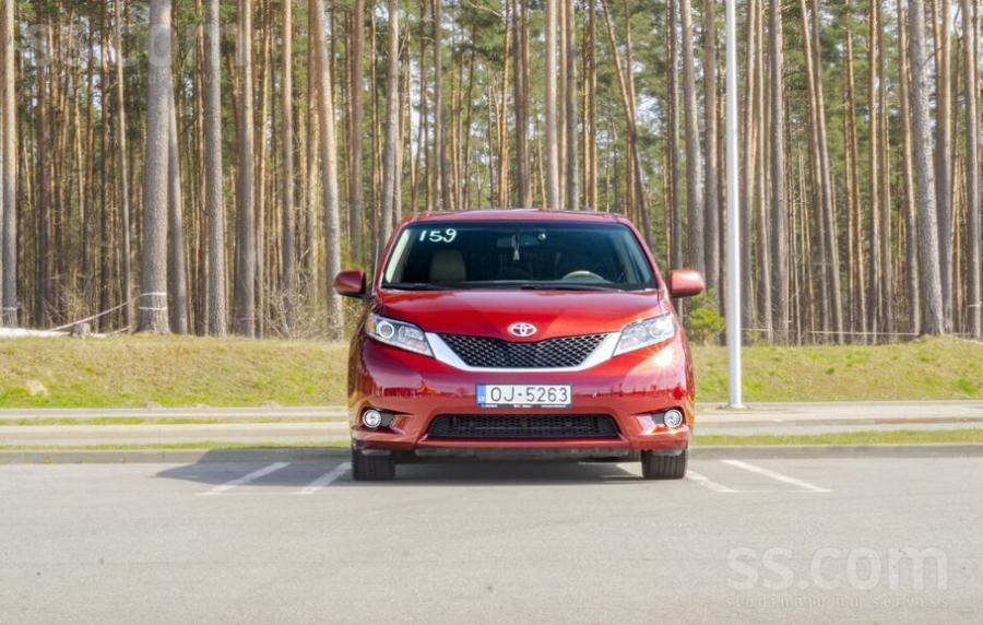 Sarkans Toyota Sienna 2013 Rīga, ar dzinēja tilpumu 3.50 L un nobraukumu 185 tūkst. km par 9490 €, foto 4 vietnē AUTOMOTO.COM.LV