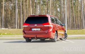 Sarkans Toyota Sienna 2013 Rīga, ar dzinēja tilpumu 3.50 L un nobraukumu 185 tūkst. km par 9490 €, foto 6 vietnē AUTOMOTO.COM.LV