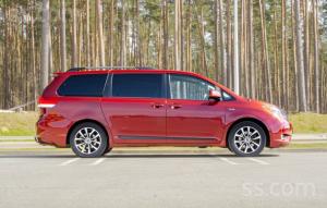 Sarkans Toyota Sienna 2013 Rīga, ar dzinēja tilpumu 3.50 L un nobraukumu 185 tūkst. km par 9490 €, foto 9 vietnē AUTOMOTO.COM.LV