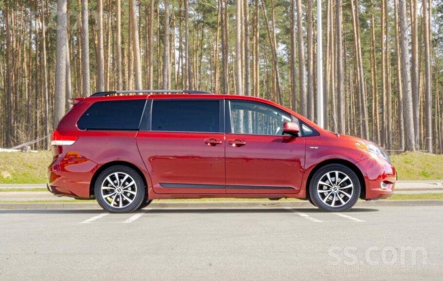 Sarkans Toyota Sienna 2013 Rīga, ar dzinēja tilpumu 3.50 L un nobraukumu 185 tūkst. km par 9490 €, foto 9 vietnē AUTOMOTO.COM.LV