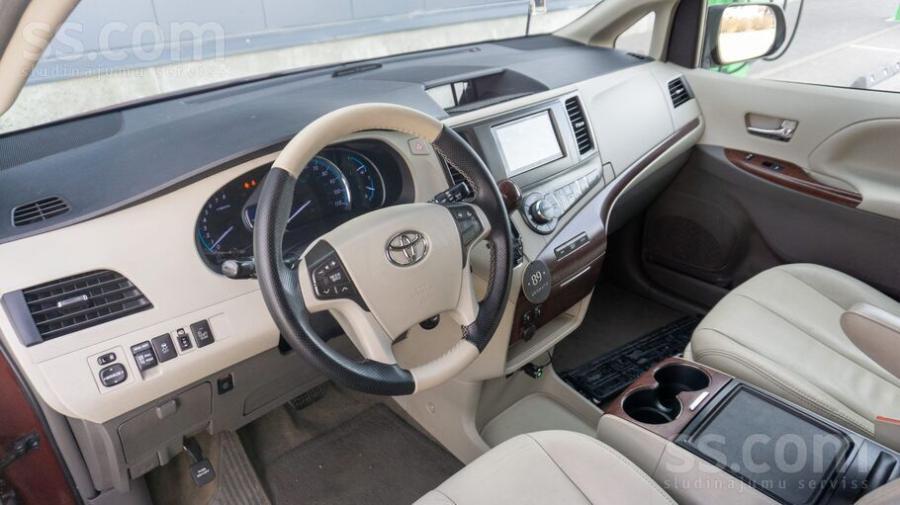 Sarkans Toyota Sienna 2013 Rīga, ar dzinēja tilpumu 3.50 L un nobraukumu 185 tūkst. km par 9490 €, foto 10 vietnē AUTOMOTO.COM.LV