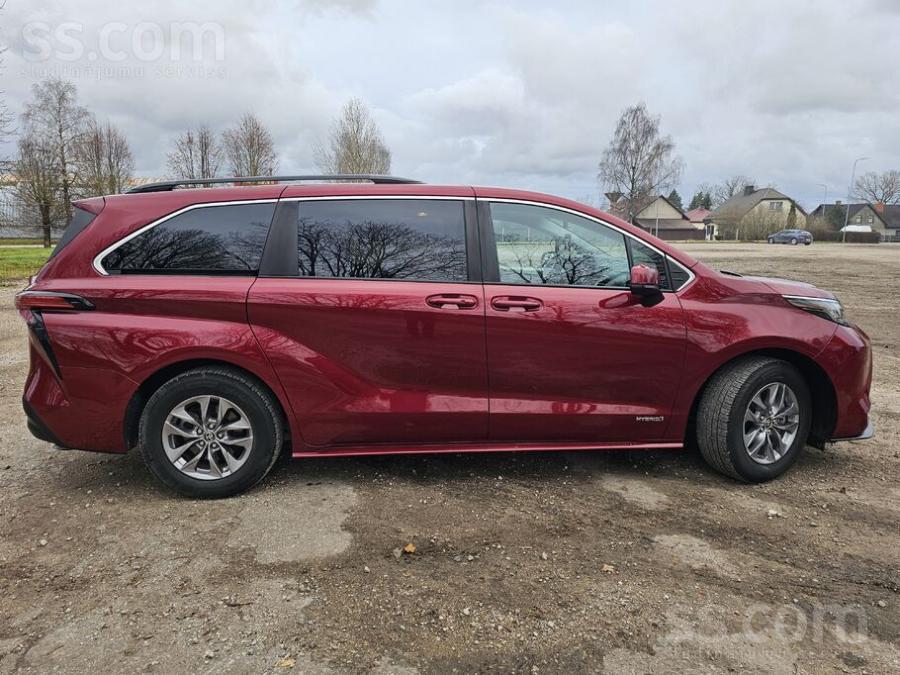 Sarkans Toyota Sienna 2021 Saldus, ar dzinēja tilpumu 2.50 L un nobraukumu 110 tūkst. km par 37000 €, foto 9 vietnē AUTOMOTO.COM.LV