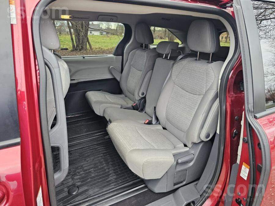 Sarkans Toyota Sienna 2021 Saldus, ar dzinēja tilpumu 2.50 L un nobraukumu 110 tūkst. km par 37000 €, foto 12 vietnē AUTOMOTO.COM.LV