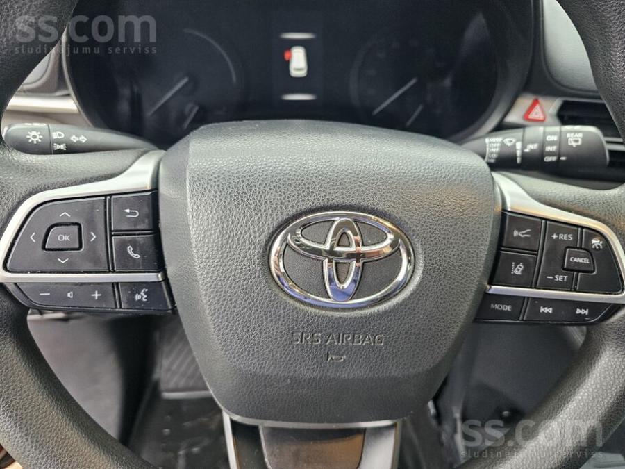 Sarkans Toyota Sienna 2021 Saldus, ar dzinēja tilpumu 2.50 L un nobraukumu 110 tūkst. km par 37000 €, foto 13 vietnē AUTOMOTO.COM.LV