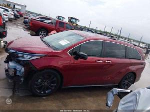 Sarkans Toyota Sienna 2022 Šauļi, ar dzinēja tilpumu 2.50 L un nobraukumu 109 tūkst. km par 23000 €, foto 9 vietnē AUTOMOTO.COM.LV