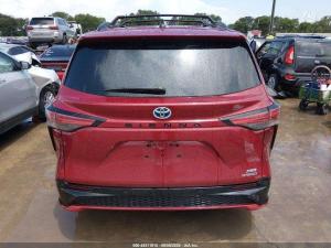 Sarkans Toyota Sienna 2022 Šauļi, ar dzinēja tilpumu 2.50 L un nobraukumu 109 tūkst. km par 23000 €, foto 16 vietnē AUTOMOTO.COM.LV