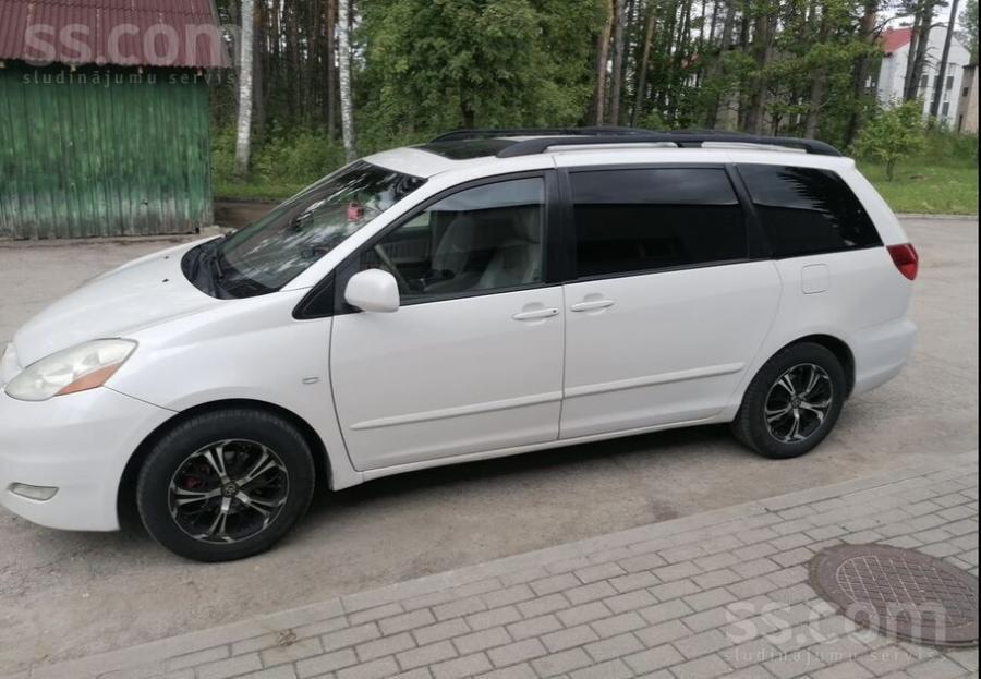Белый Тойота Сиенна 2008 в Резекне, объемом двигателя 3.50 л и пробегом 310 тыс. км за 5800 €, фото 3 на AUTOMOTO.COM.LV