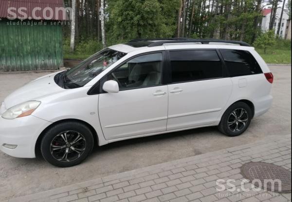 Balts Toyota Sienna 2008 Rēzekne, ar dzinēja tilpumu 3.50 L un nobraukumu 310 tūkst. km par 5800 €, foto 3 vietnē AUTOMOTO.COM.LV