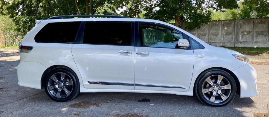 Balts Toyota Sienna 2015 Šauļi, ar dzinēja tilpumu 3.50 L un nobraukumu 202 tūkst. km par 18750 €, foto 10 vietnē AUTOMOTO.COM.LV