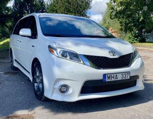 Balts Toyota Sienna 2015 Šauļi, ar dzinēja tilpumu 3.50 L un nobraukumu 202 tūkst. km par 18750 €, foto 12 vietnē AUTOMOTO.COM.LV