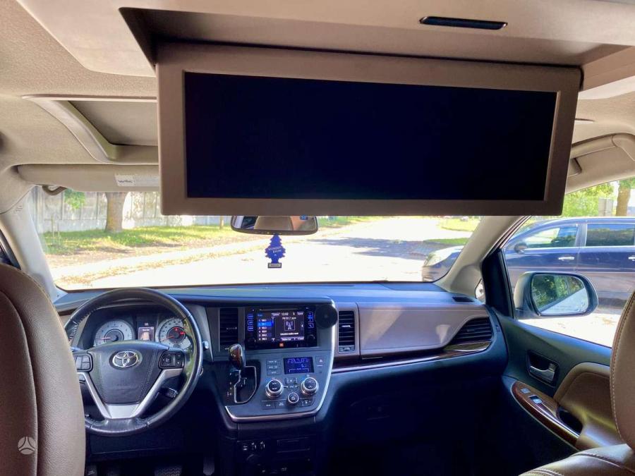 Balts Toyota Sienna 2015 Šauļi, ar dzinēja tilpumu 3.50 L un nobraukumu 202 tūkst. km par 18750 €, foto 19 vietnē AUTOMOTO.COM.LV