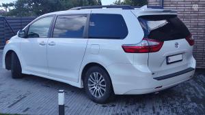 White Toyota Sienna 2018 in Klaipeda, with an engine capacity of 3.50 L and mileage of 155 thousand km for 19900 €, photo 5 on AUTOMOTO.COM.LV