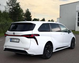 Balts Toyota Sienna 2021 Viļņa, ar dzinēja tilpumu 2.50 L un nobraukumu 158 tūkst. km par 35500 €, foto 8 vietnē AUTOMOTO.COM.LV