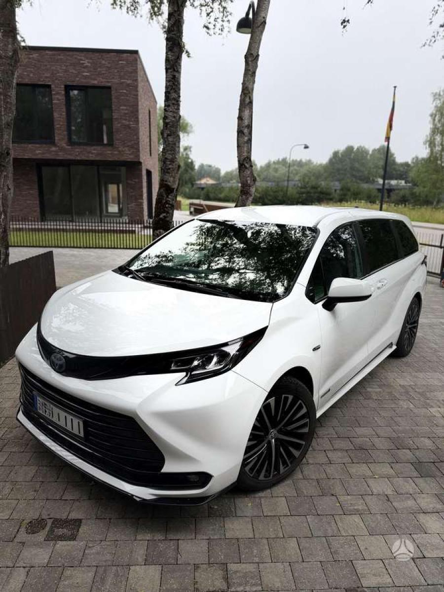 Balts Toyota Sienna 2021 Viļņa, ar dzinēja tilpumu 2.50 L un nobraukumu 158 tūkst. km par 35500 €, foto 12 vietnē AUTOMOTO.COM.LV