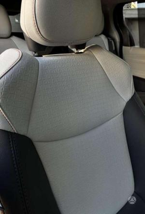 Balts Toyota Sienna 2021 Viļņa, ar dzinēja tilpumu 2.50 L un nobraukumu 158 tūkst. km par 35500 €, foto 28 vietnē AUTOMOTO.COM.LV