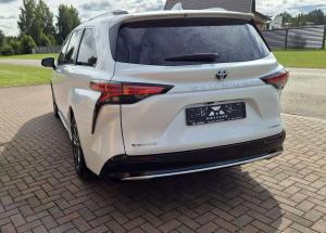 White Toyota Sienna 2025 in Siauliai, with an engine capacity of 2.50 L and mileage of 3 thousand km for 63900 €, photo 6 on AUTOMOTO.COM.LV