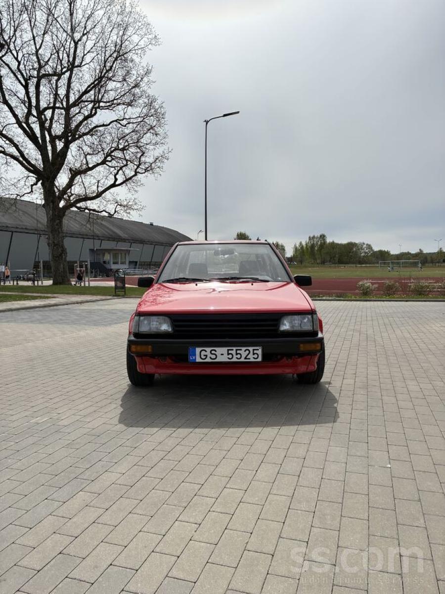 Красный Тойота Старлет 1988 в Кулдига, объемом двигателя 1.00 л и пробегом 188 тыс. км за 4000 €, фото 4 на AUTOMOTO.COM.LV
