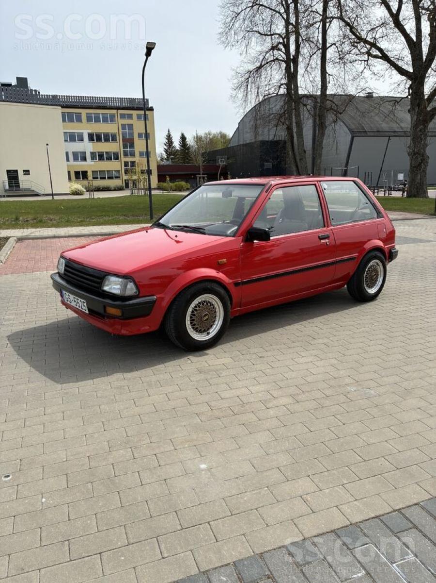 Красный Тойота Старлет 1988 в Кулдига, объемом двигателя 1.00 л и пробегом 188 тыс. км за 4000 €, фото 5 на AUTOMOTO.COM.LV