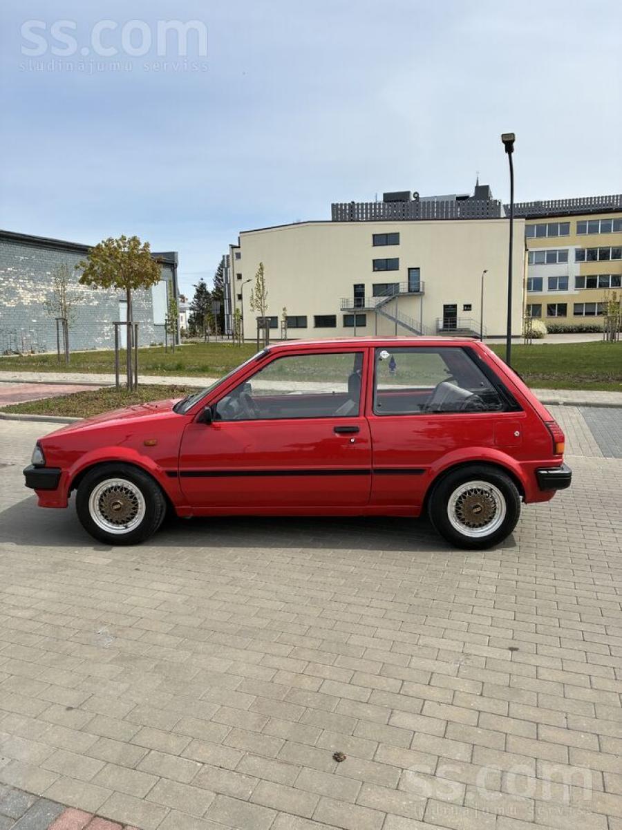 Красный Тойота Старлет 1988 в Кулдига, объемом двигателя 1.00 л и пробегом 188 тыс. км за 4000 €, фото 6 на AUTOMOTO.COM.LV