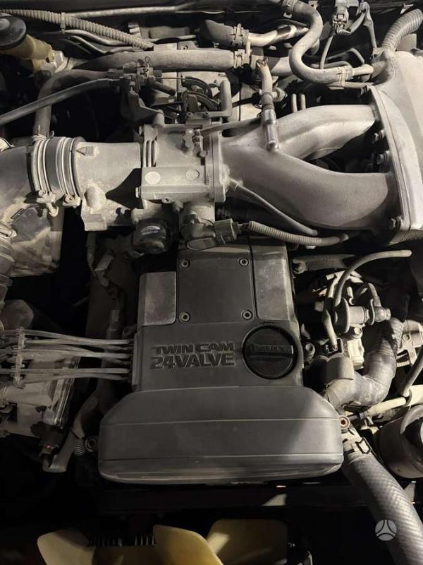 Toyota Supra 1993 in Tallinn, with an engine capacity of 0.00 L and mileage of 123 thousand km for 15500 €, photo 7 on AUTOMOTO.COM.LV