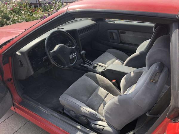 Red Toyota Supra 1989 in Vilnius, with an engine capacity of 2.95 L and mileage of 184 thousand km for 10900 €, photo 9 on AUTOMOTO.COM.LV