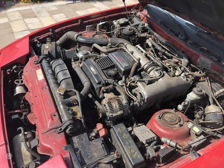 Sarkans Toyota Supra 1989 Viļņa, ar dzinēja tilpumu 2.95 L un nobraukumu 184 tūkst. km par 10900 €, foto 13 vietnē AUTOMOTO.COM.LV