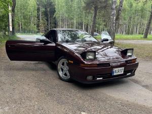 Red Toyota Supra 1990 in Taurage, with an engine capacity of 2.95 L and mileage of 254 thousand km for 18700 €, photo 4 on AUTOMOTO.COM.LV