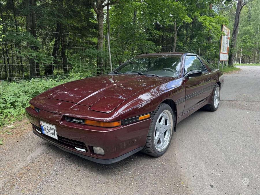 Red Toyota Supra 1990 in Taurage, with an engine capacity of 2.95 L and mileage of 254 thousand km for 18700 €, photo 5 on AUTOMOTO.COM.LV