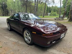 Red Toyota Supra 1990 in Taurage, with an engine capacity of 2.95 L and mileage of 254 thousand km for 18700 €, photo 6 on AUTOMOTO.COM.LV