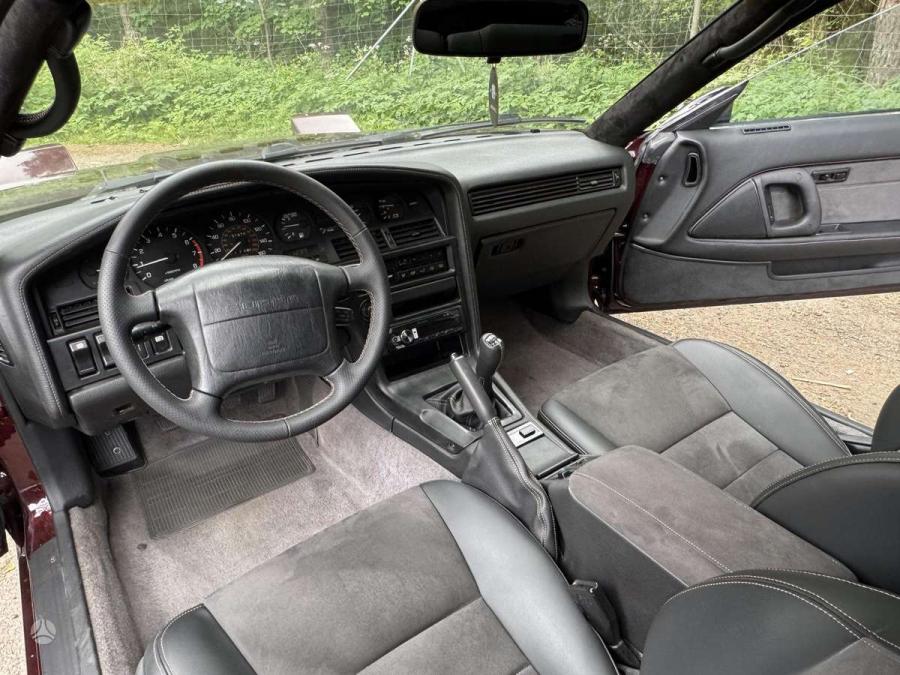 Red Toyota Supra 1990 in Taurage, with an engine capacity of 2.95 L and mileage of 254 thousand km for 18700 €, photo 12 on AUTOMOTO.COM.LV
