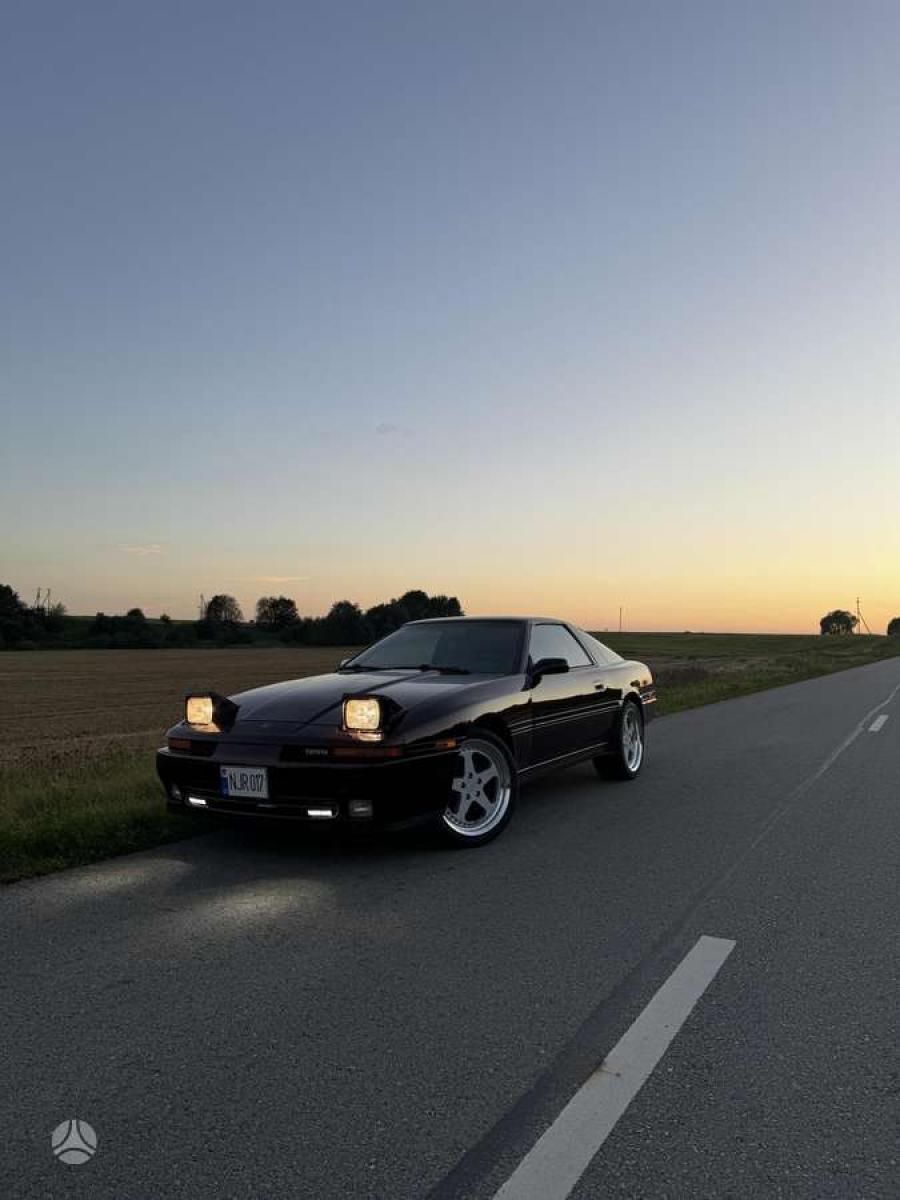 Red Toyota Supra 1990 in Taurage, with an engine capacity of 2.95 L and mileage of 254 thousand km for 18700 €, photo 16 on AUTOMOTO.COM.LV