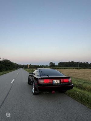 Red Toyota Supra 1990 in Taurage, with an engine capacity of 2.95 L and mileage of 254 thousand km for 18700 €, photo 17 on AUTOMOTO.COM.LV