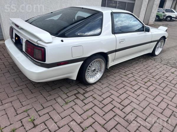 Белый Тойота Супра 1988 в Бауска, объемом двигателя 3.00 л и пробегом 152 тыс. км за 15000 €, фото 2 на AUTOMOTO.COM.LV