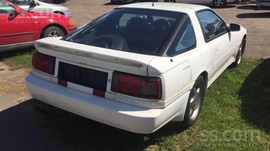 White Toyota Supra 1991 in Riga, with an engine capacity of 3.00 L and mileage of 290 thousand km for 4800 €, photo 14 on AUTOMOTO.COM.LV