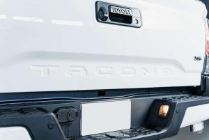 Balts Toyota Tacoma 2021 Viļņa, ar dzinēja tilpumu 3.46 L un nobraukumu 15 tūkst. km par 51999 €, foto 10 vietnē AUTOMOTO.COM.LV