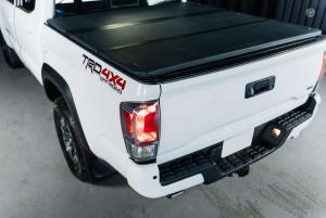 Balts Toyota Tacoma 2021 Viļņa, ar dzinēja tilpumu 3.46 L un nobraukumu 15 tūkst. km par 51999 €, foto 12 vietnē AUTOMOTO.COM.LV