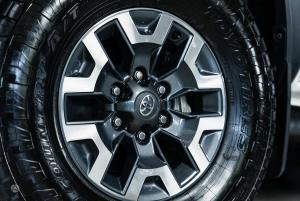 Balts Toyota Tacoma 2021 Viļņa, ar dzinēja tilpumu 3.46 L un nobraukumu 15 tūkst. km par 51999 €, foto 17 vietnē AUTOMOTO.COM.LV