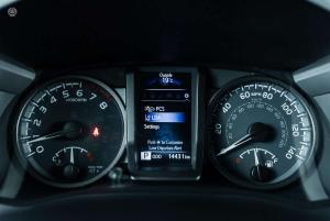 Balts Toyota Tacoma 2021 Viļņa, ar dzinēja tilpumu 3.46 L un nobraukumu 15 tūkst. km par 51999 €, foto 25 vietnē AUTOMOTO.COM.LV