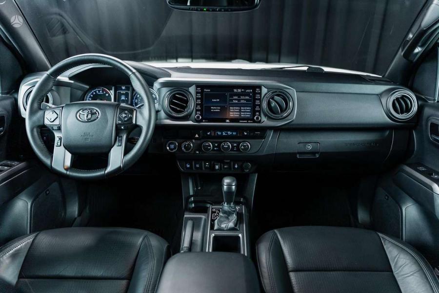 Balts Toyota Tacoma 2021 Viļņa, ar dzinēja tilpumu 3.46 L un nobraukumu 15 tūkst. km par 51999 €, foto 26 vietnē AUTOMOTO.COM.LV