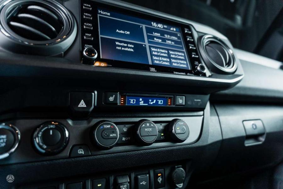 Balts Toyota Tacoma 2021 Viļņa, ar dzinēja tilpumu 3.46 L un nobraukumu 15 tūkst. km par 51999 €, foto 28 vietnē AUTOMOTO.COM.LV