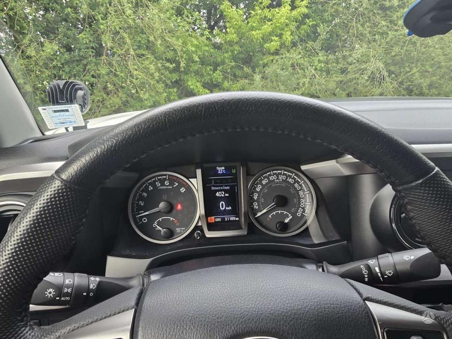 Balts Toyota Tacoma 2023 Viļņa, ar dzinēja tilpumu 3.50 L un nobraukumu 31 tūkst. km par 41500 €, foto 11 vietnē AUTOMOTO.COM.LV