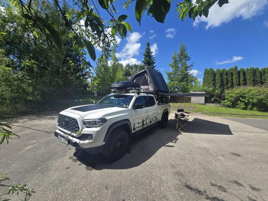 Balts Toyota Tacoma 2023 Viļņa, ar dzinēja tilpumu 3.50 L un nobraukumu 31 tūkst. km par 41500 €, foto 18 vietnē AUTOMOTO.COM.LV