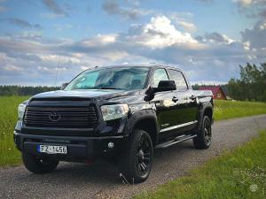 Melns Toyota Tundra 2017 Rīga, ar dzinēja tilpumu 0.00 L un nobraukumu 300 tūkst. km par 29000 €, foto  vietnē AUTOMOTO.COM.LV