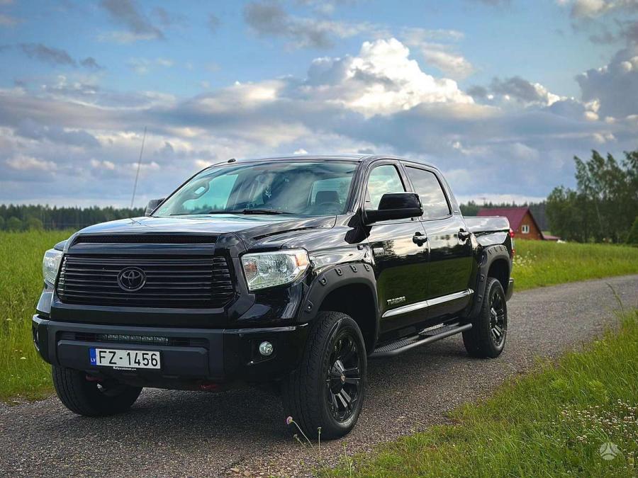 Melns Toyota Tundra 2017 Rīga, ar dzinēja tilpumu 0.00 L un nobraukumu 300 tūkst. km par 29000 €, foto 1 vietnē AUTOMOTO.COM.LV