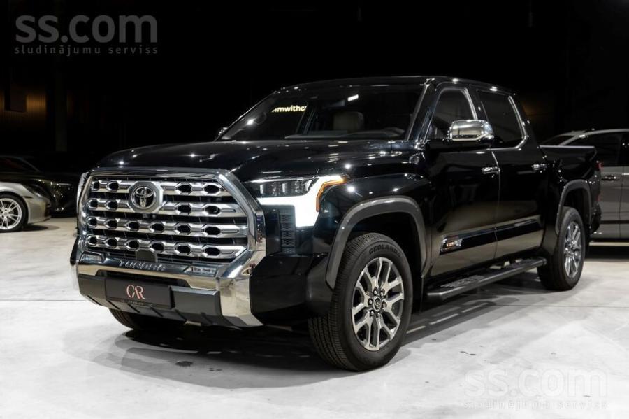 Melns Toyota Tundra 2024 Rīga, ar dzinēja tilpumu 3.50 L un nobraukumu 20 tūkst. km par 73000 €, foto 1 vietnē AUTOMOTO.COM.LV