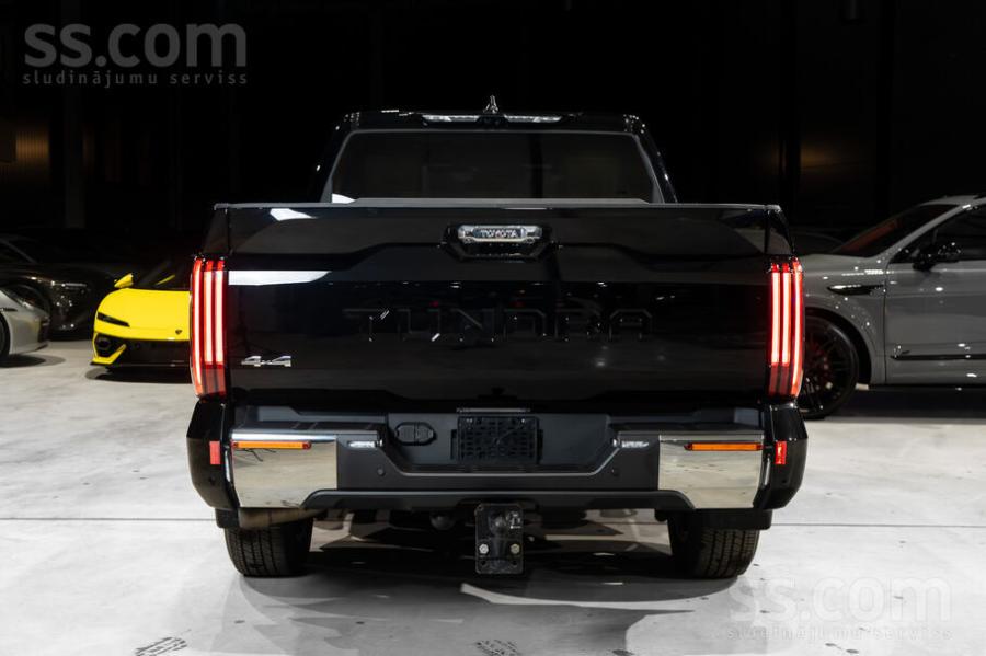 Melns Toyota Tundra 2024 Rīga, ar dzinēja tilpumu 3.50 L un nobraukumu 20 tūkst. km par 73000 €, foto 6 vietnē AUTOMOTO.COM.LV